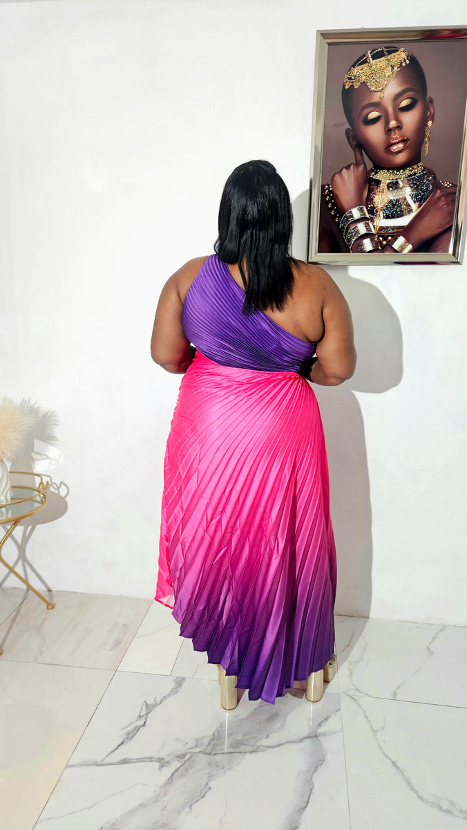 Sekala Pleated Ombre Dress – Curvy Definition Plus